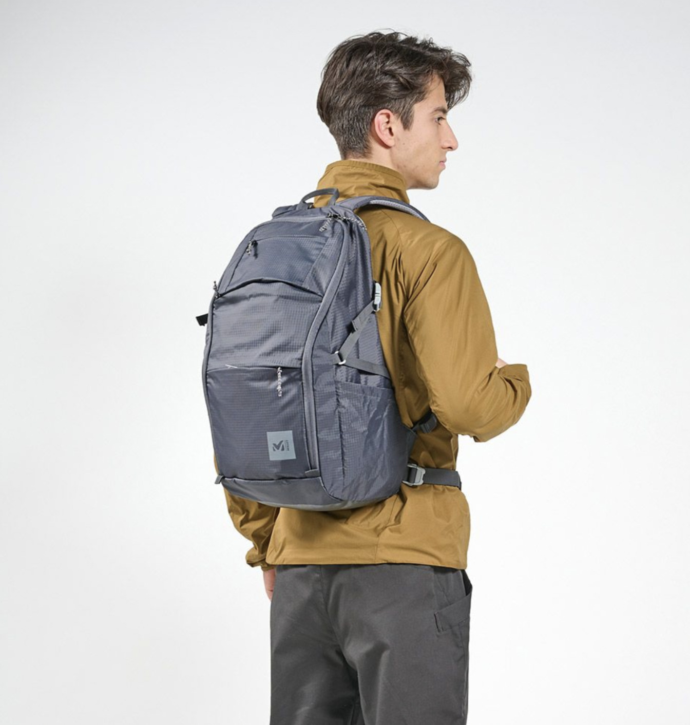 【MILLET】クンブ22は毎日の生活を快適にしてくれる多機能バックパック【リュックレビュー】 - リュックマン